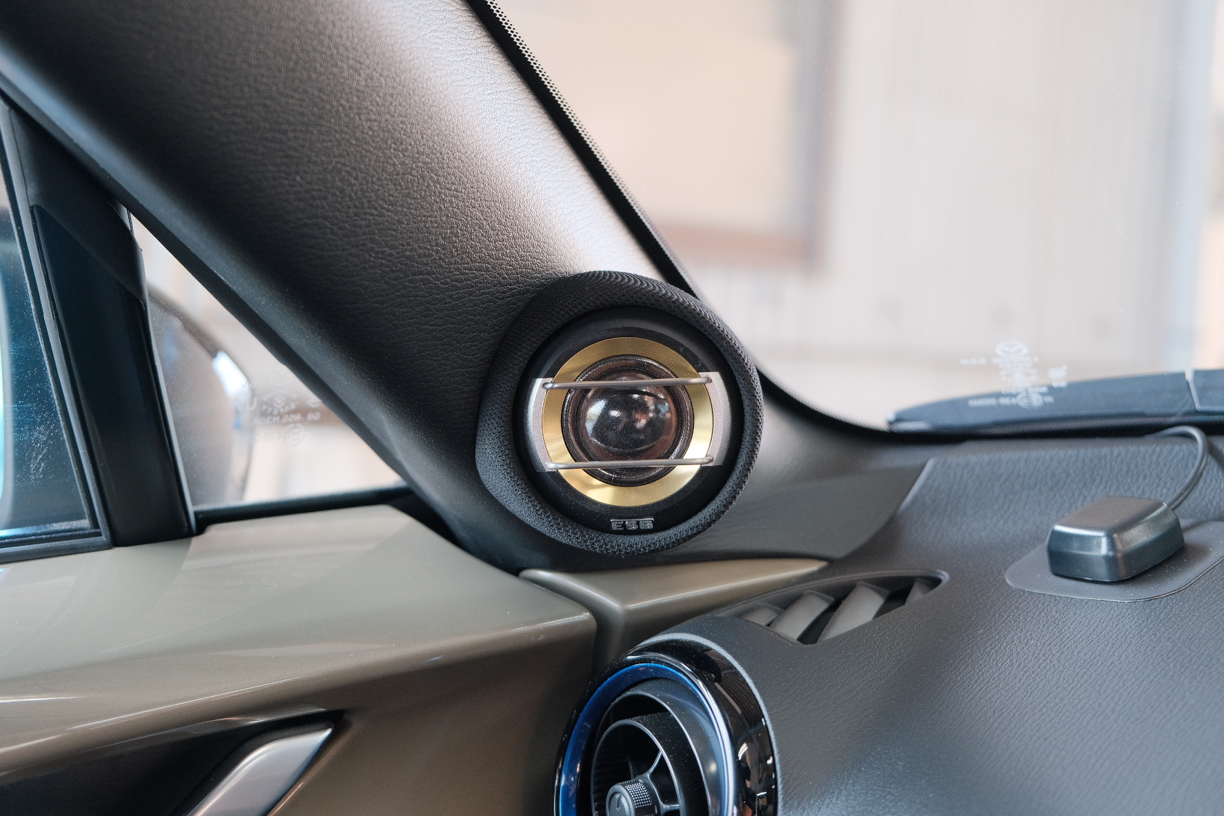ESB Audio 8000 – EMOTION Photogallery